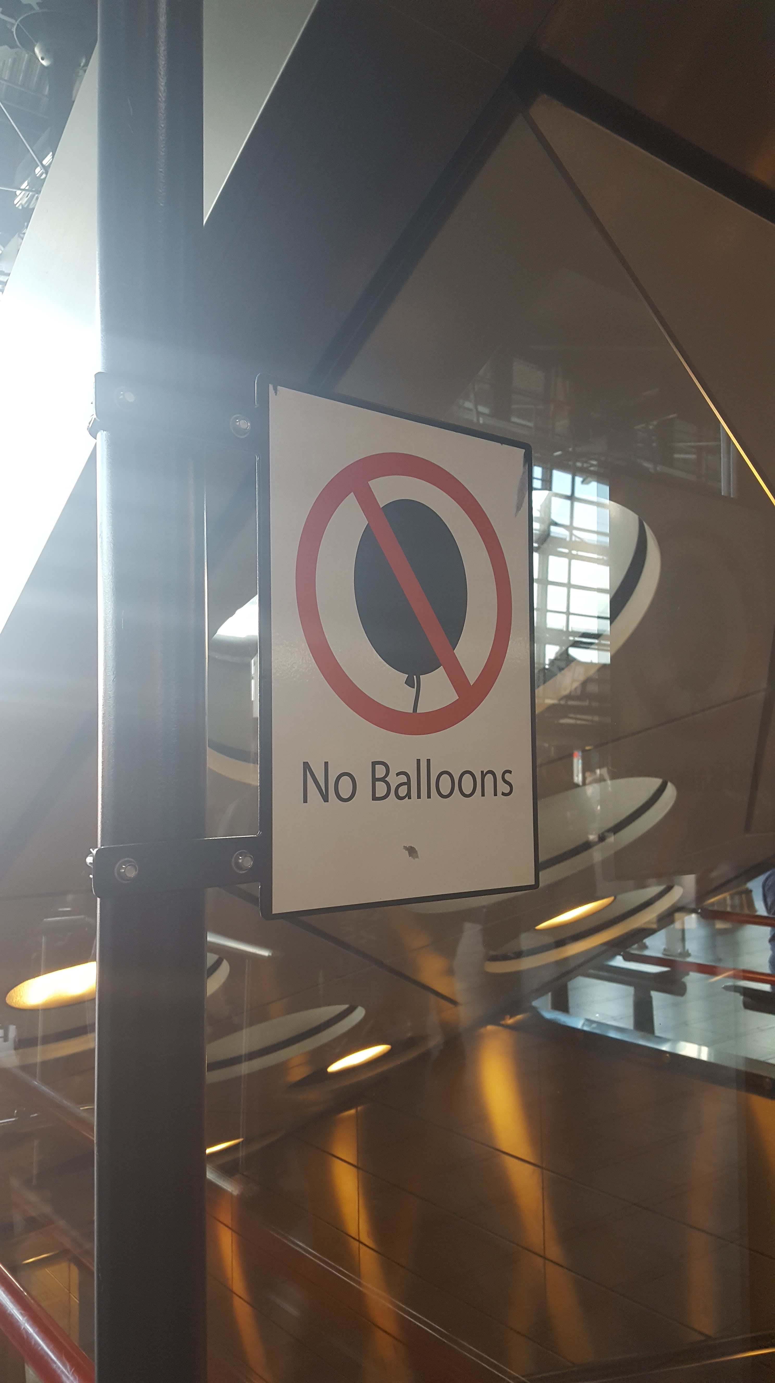 No Balloons – I Saw the Sign