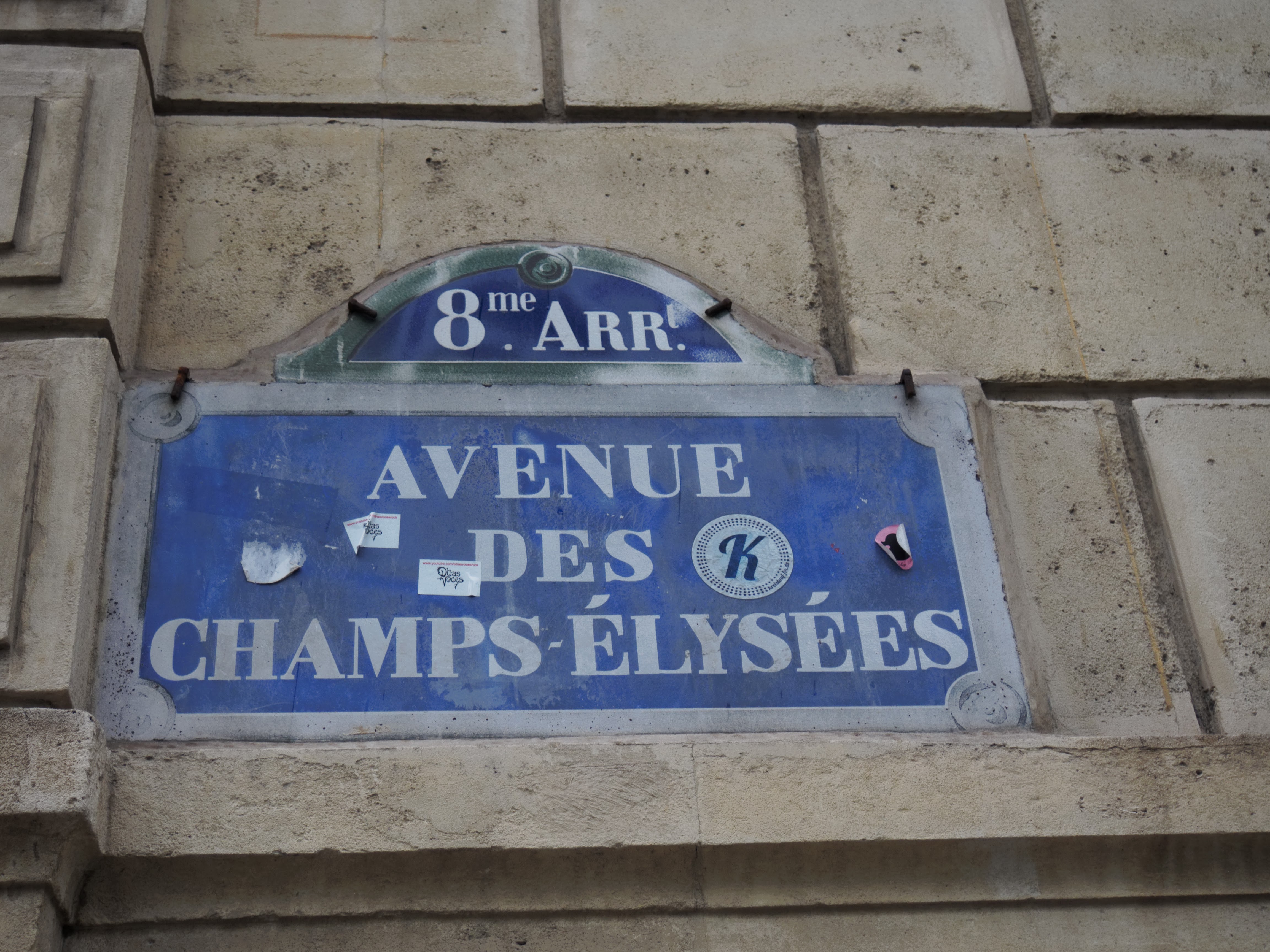 Champs-Élysées – I Saw the Sign